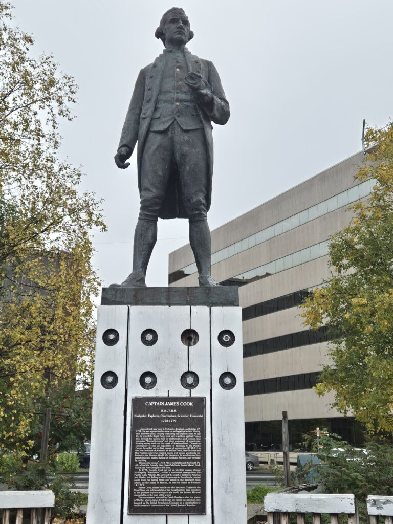 C: Captain James Cook Statues - INSPIRING MAX
